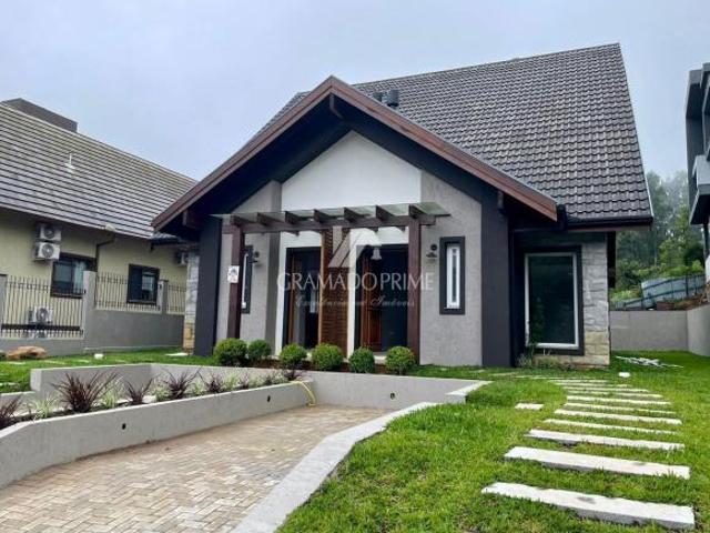 CASA GEMINADA PRÓXIMO AO LAGO NEGRO EM GRAMADO