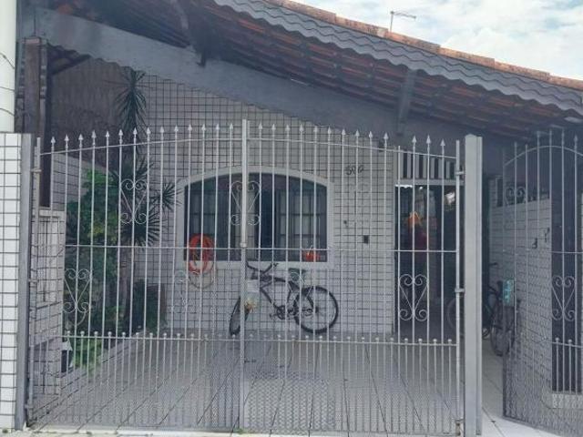 Casa Geminada, situada no bairro Caiçara, possuindo 01 dormitório