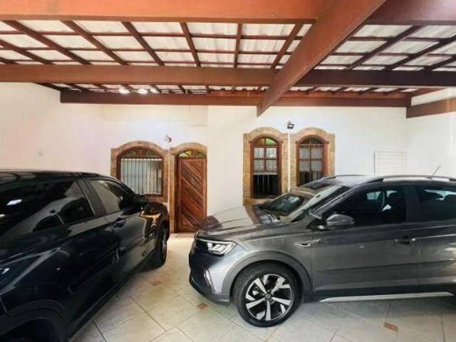 Casa Geminada 04 quartos Santa Amélia