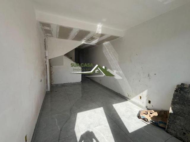 Casa Geminada 02 Quartos 01 Vaga 65m² Mantiqueira