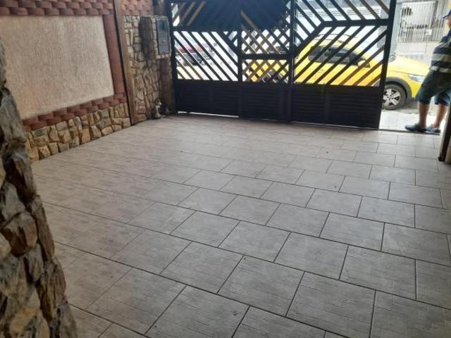 CASA GEMINADA, 03 QUARTOS, CHURRASQUEIRA NA OCIAN, 500MIL!