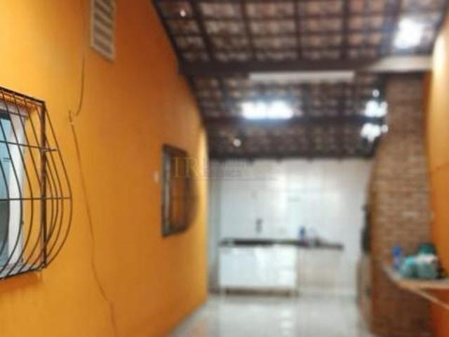 CASA GEMINADA 03 QUARTOS HABITES