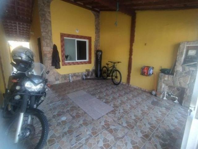 Casa geminada 2 quartos 1 suite Churrasqueira Maracanã Praia Grande