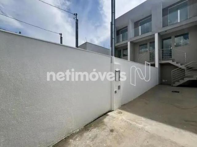 Casa geminada 2 quartos com suítes e quintal 80m²  Santa Branca