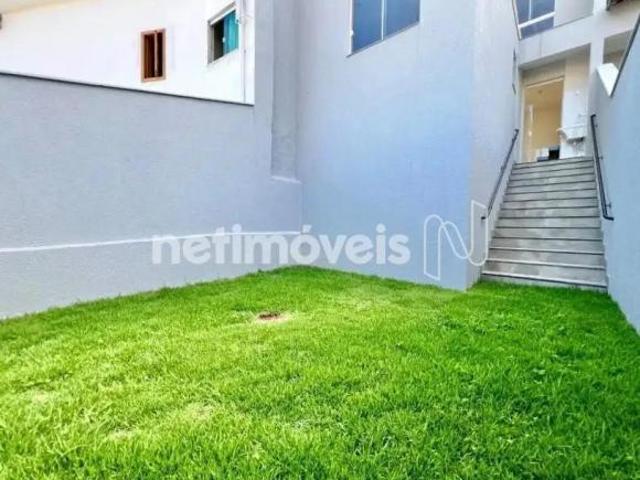Casa geminada 3 suítes e 4 vagas 180m²  à venda no Planalto