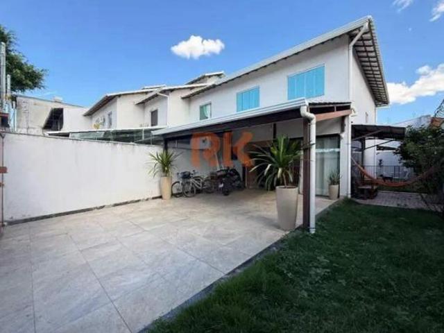 CASA GEMINADA | 3 QUARTOS | 4 VAGAS| BAIRRO SANTA AMÉLIA