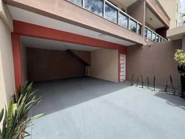 CASA GEMINADA 3 QUARTOS | 04 BANHEIROS| 01 SUITE | 4 VAGAS