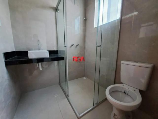 Casa geminada | 3 quartos | 1 suíte com closet | 2 vagas | bairro jardim leblon | r$ 600.000,00
