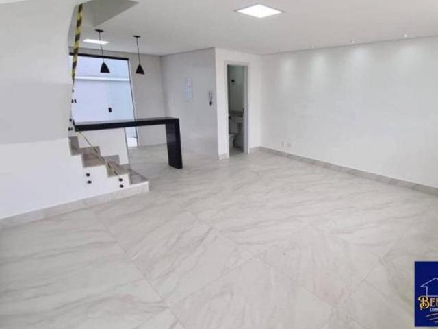 Casa geminada 3 quartos, 1 suíte, 96m², 1 vaga livre, em construção com quintal e fino acabamento, n