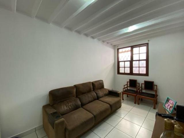 CASA GEMINADA 3 QUARTOS A VENDA NO DONA CLARA