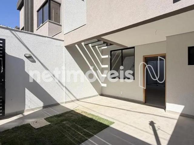 Casa geminada 3 quartos com suíte 128 m²  Itapoã