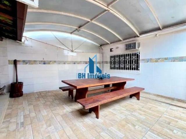 Casa Geminada 3 quartos com suíte e 2 vagas no Castelo Belo Horizonte/MG