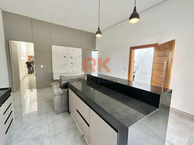 CASA GEMINADA | 3 QUARTOS COM SUÍTE | VARANDA GOURMET | 4 VAGAS