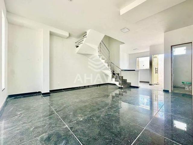 Casa Geminada 3 Quartos sendo 1 Suíte à Venda, 140m², 2 Vagas, Bairro Santa Branca