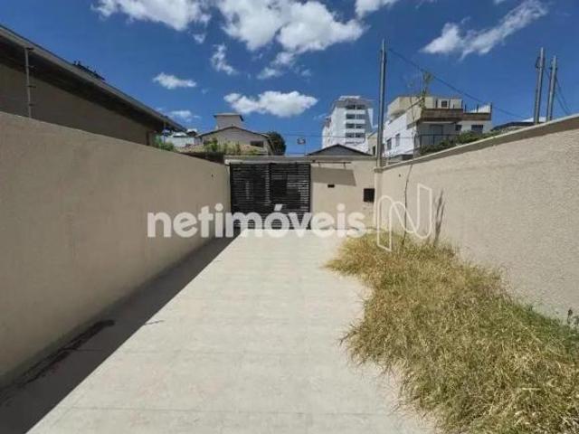 Casa geminada 3 quartos, suíte, closet e 4 vagas 120m²  à venda no Santa Branca
