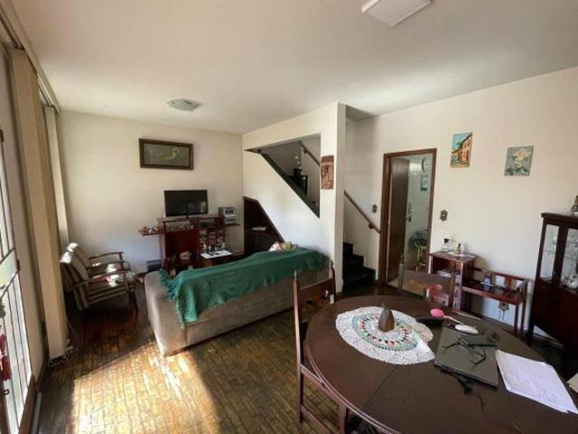 CASA GEMINADA 4 QUARTOS ALÍPIO DE MELO | ESPAÇO, CONFORTO E LOCALIZAÇÃO