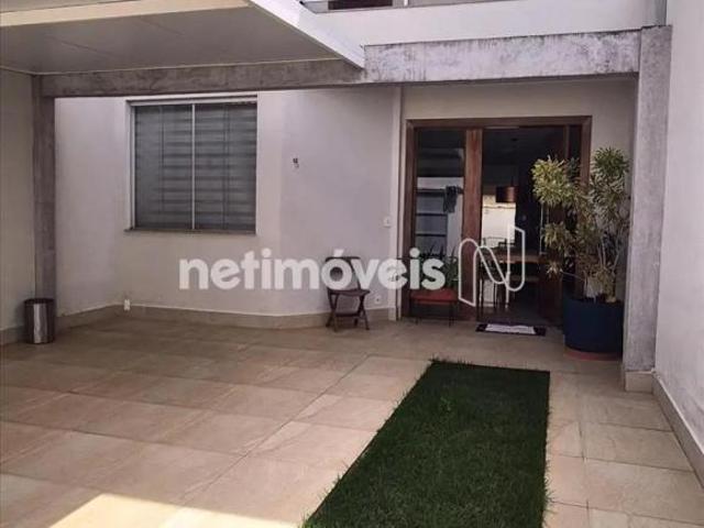 Casa germinada com entrada individual, 3 quartos no Três Barras