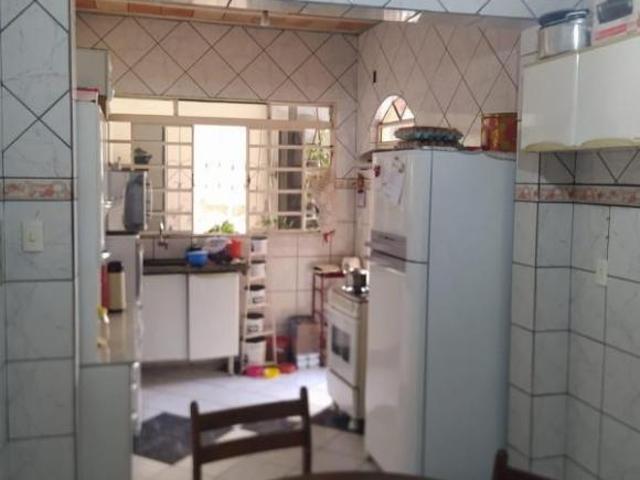 CASA GERMINADA EM CONTAGEM