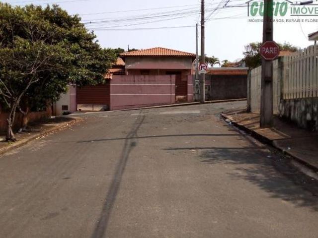 Casa, Ginásio, Itararé, SP