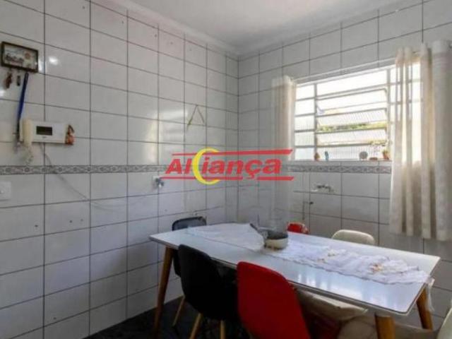 Casa Gopouva, Guarulhos, 4 vagas