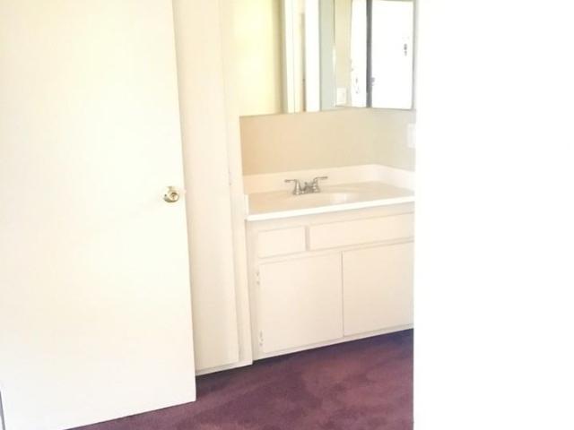 Casa Grande 1 Bedroom Apartment for Rent at 13518 Yukon Avenue, Hawthorne, CA 90250 East Hawthorne