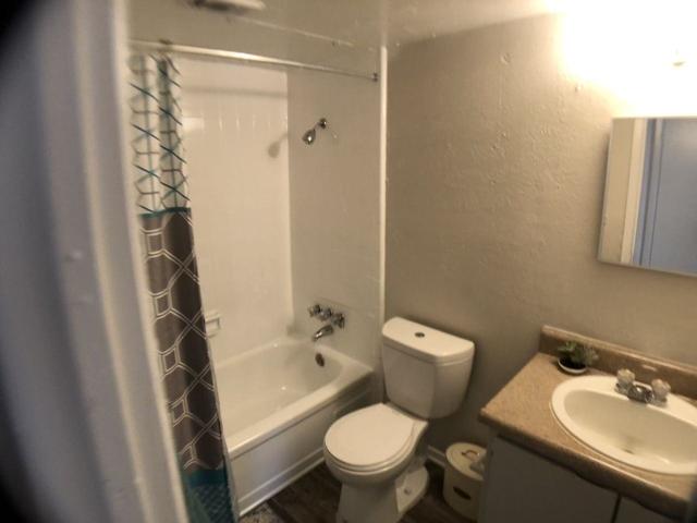 Casa Grande Villas 2 Bedroom Apartment for Rent at 1315 S Barry Ave, Dallas, TX 75223 South Dallas