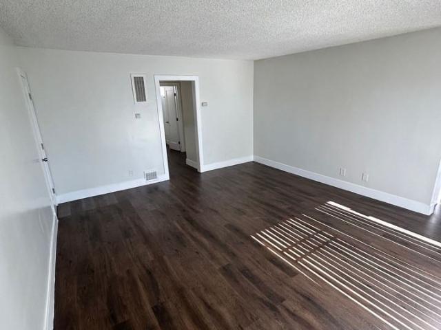 Casa Grande Apartments 2 Bedroom Apartment for Rent at 1525 10th St, Santa Monica, CA 90401 Pico