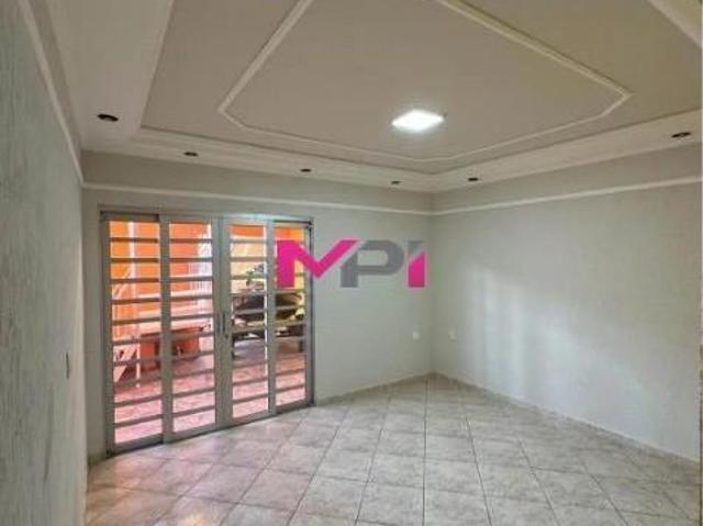 CASA GRANDE COM ÁREA GOURMET A VENDA CIDADE NOVA II