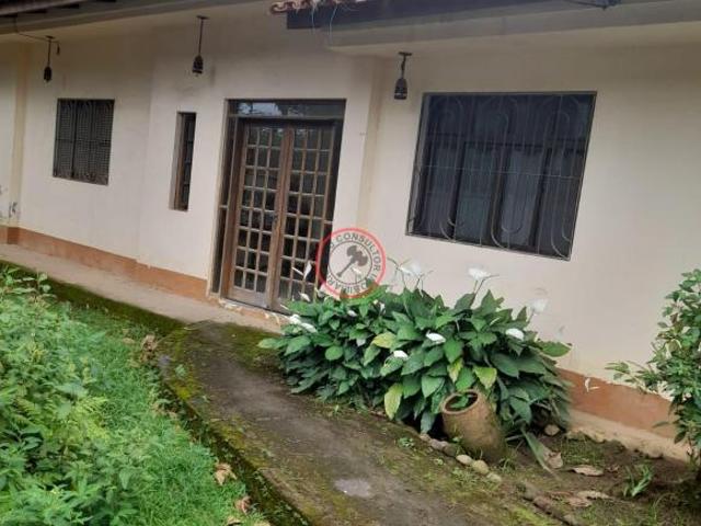 CASA GRANDE, COM TODOS COMODOS BEM ESPAÇOSOS, MAIS 2 CASAS NO MESMO TERRENO COM ENTRADAS INDIVIDU