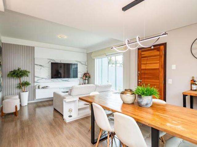 Casa Grande e Espaçosa à Venda – 180 m² em Itaquera