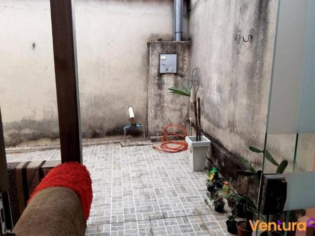 Casa grande em lote de 360m²