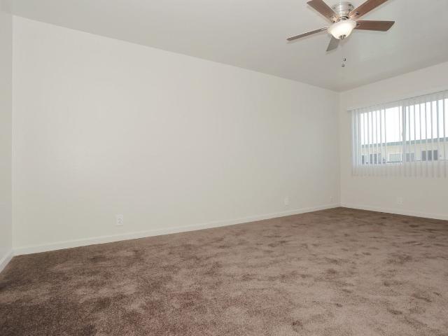 Casa Grande Studio Apartment for Rent at 13518 Yukon Avenue, Hawthorne, CA 90250 East Hawthorne