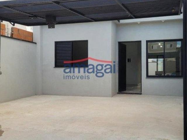 Casa habitada à venda 3 quartos na Zona Leste de São José dos Campos