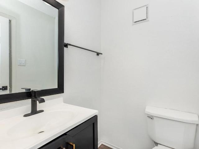 Casa Hills at Wolf Creek 1 Bedroom Apartment for Rent at 1301 W Wheatland Rd, Dallas, TX 75232