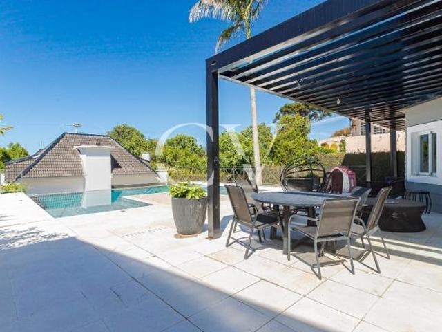 Casa Horizonte – Casa em Condomínio ao Lado do Parque Tingui | 04 Suítes | 04 Vagas | Piscina com Bo
