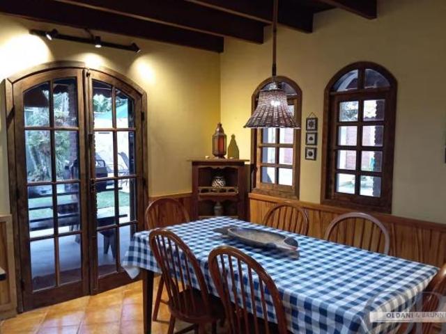 CASA ITAMAMBUCA EM UBATUBA