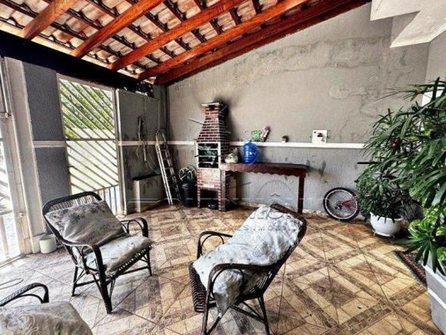 CASA ITALIA COM 3 QUARTOS SENDO 1 SUITE