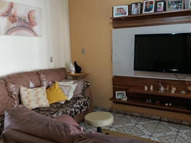 Casa ideal para família grande na Vila Progresso