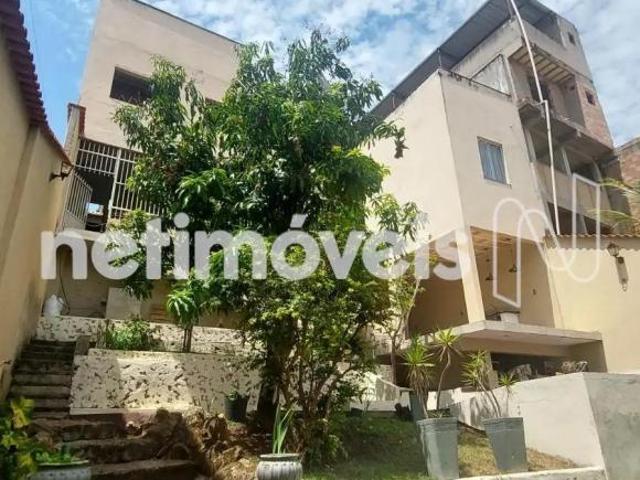 Casa ideal para moradia e investimento !