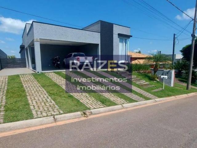 Casa IMPECÁVEL à Venda no Condomínio Terras de Santa Cruz, Bragança PTA
