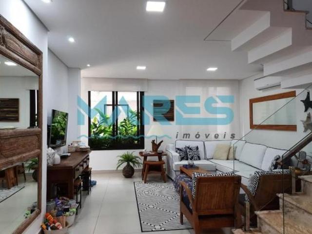 Casa impecável a venda em Camburi