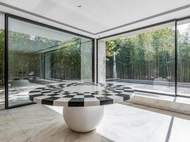 Casa impecável com altíssimo padrão de acabamento com sofisticação = VIP