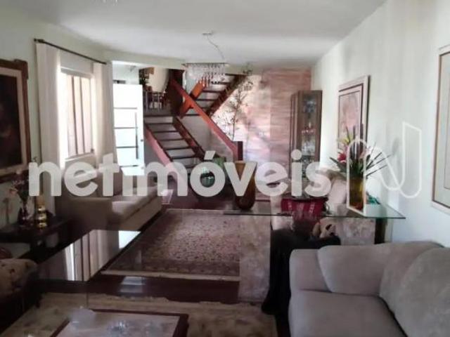Casa com 3 salas, 4 qts e 2 suítes no melhor do São Bento, toda reformada, área gourmet e piscina