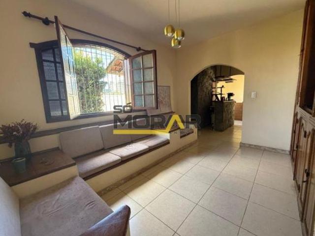Casa Incrivel a Venda em PEDRO LEOPOLDO!