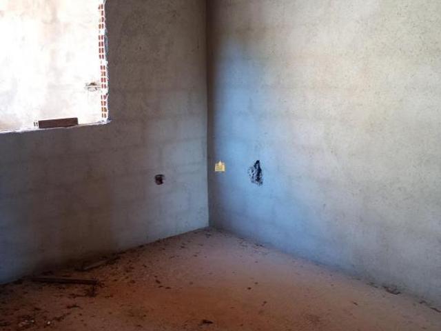 Casa Inacabada à Venda em Esmeraldas 360m² R$150.000