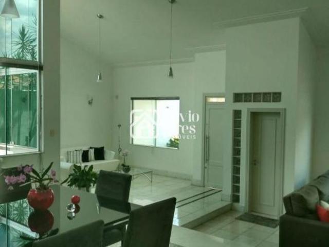 Casa Ingá alto em Betim