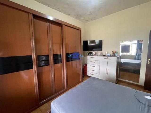Casa indepentende, composta por 02 vagas,varanda,03 quartos, sala,cozinha, 02 banhos, churrasqueira