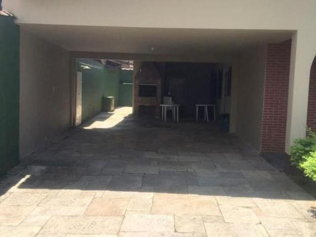 Casa Independente a Venda no Indaiá Bertioga com 4 dormitórios a 100m da Praia