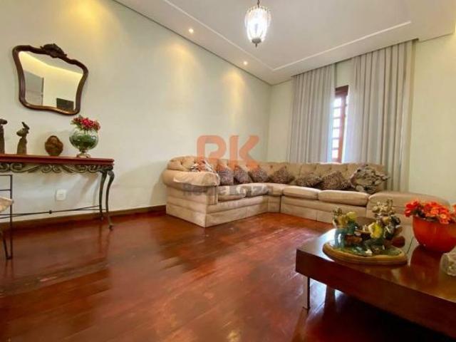 CASA Individual | 4 Quartos, 4 Vagas no Paquetá