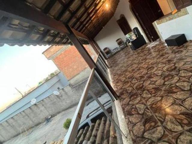 CASA INDIVIDUAL EM LOTE DE 360M2